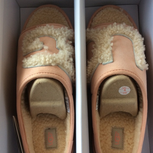 UGG | Shoes | Ugg Slide Slippers | Poshmark